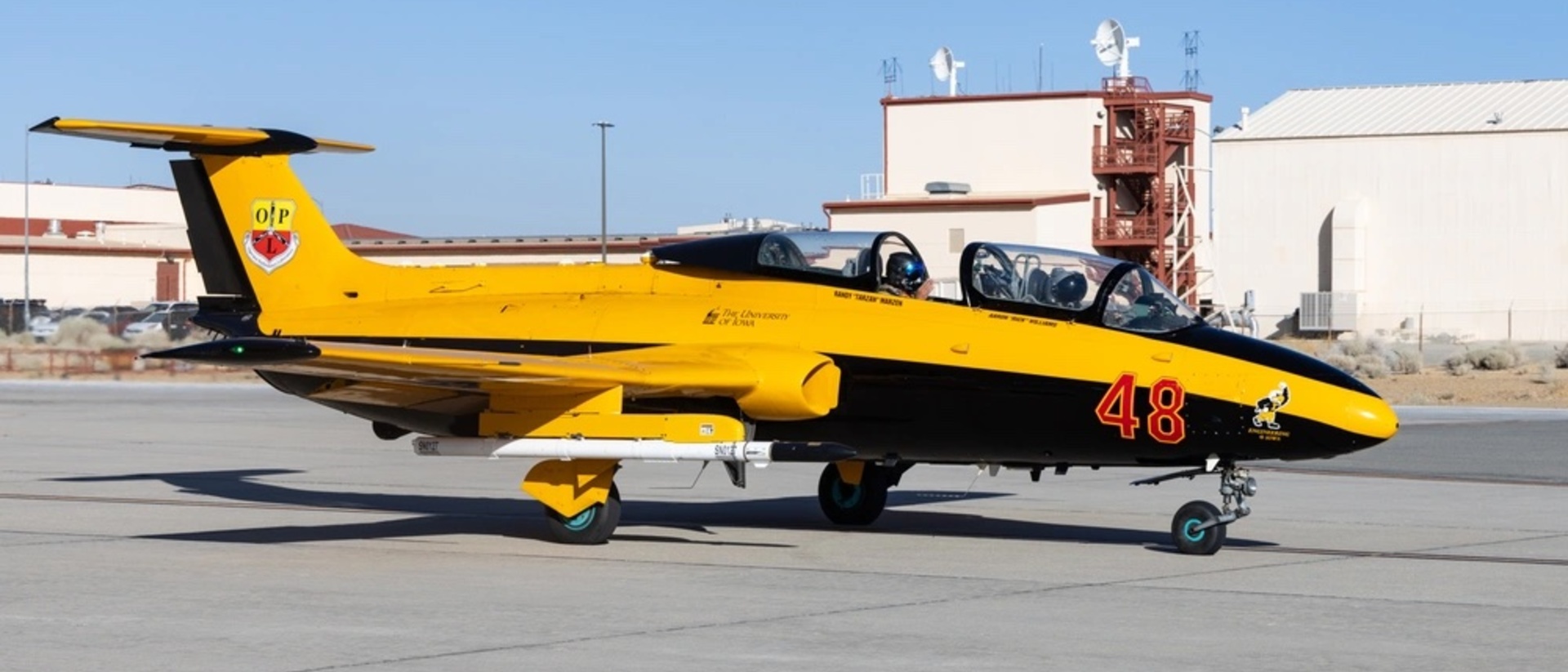 Two highly modified L-29 jets deploy to Edwards AFB to support U.S. Air ...